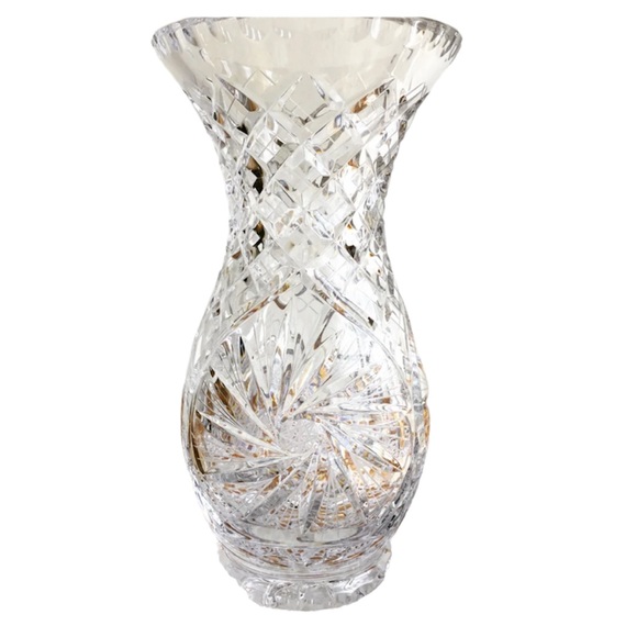 Accents | Pinwheel Crystal Vase | Poshmark